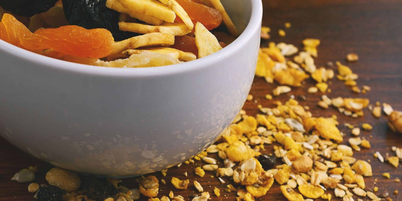 Healthy Snack Sources of Phosphorus | LorentaNuts.com