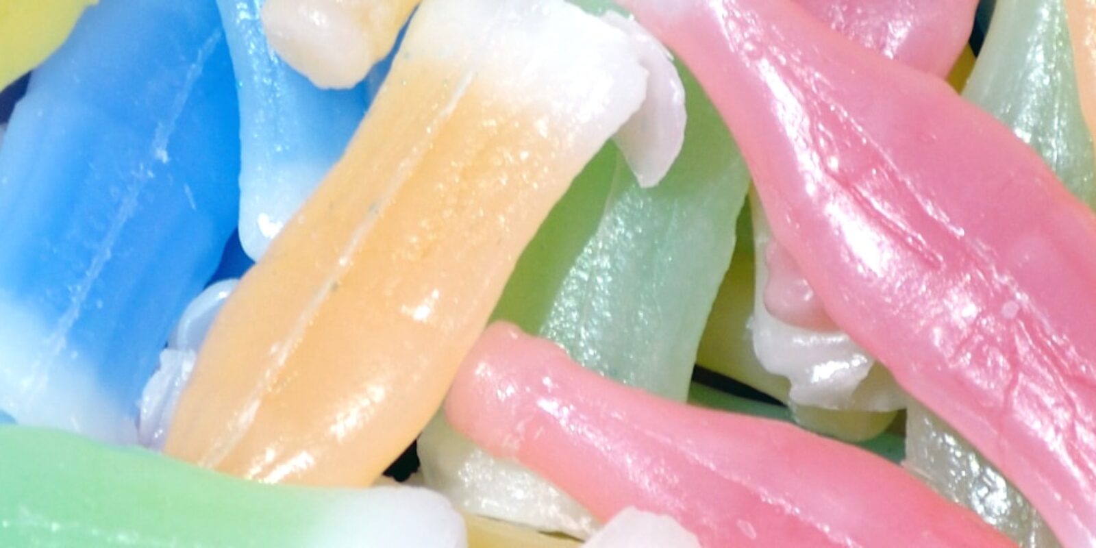 How to Eat Wax Bottle Candy | LorentaNuts.com