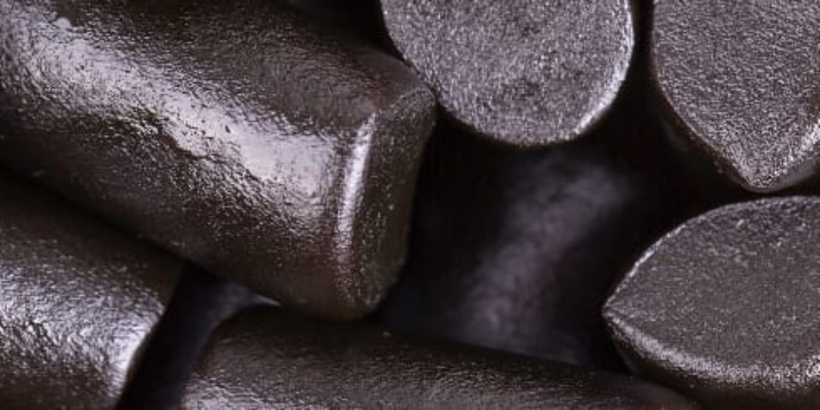 9 Black Candies For Your Next Event | LorentaNuts.com