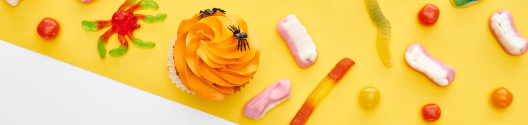 10 Yellow Candies For Your Next Event | LorentaNuts.com