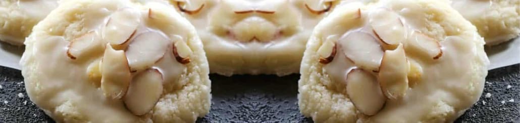 Almond Cookies | LorentaNuts.com