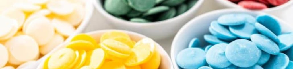 6 Tips for Baking with Candy Melts | LorentaNuts.com