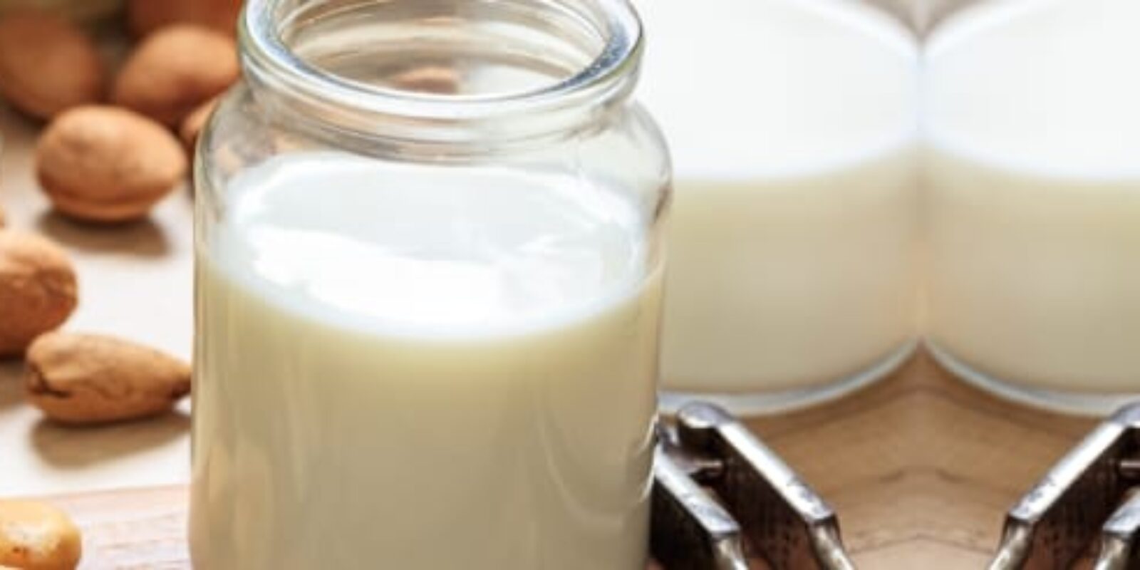 Brazil Nut Milk | LorentaNuts.com