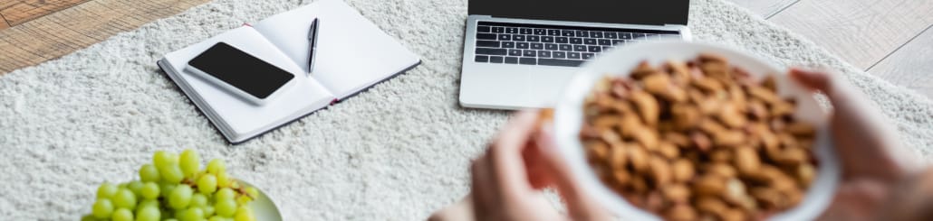 Our Favorite Snacks to Keep around the Office | LorentaNuts.com