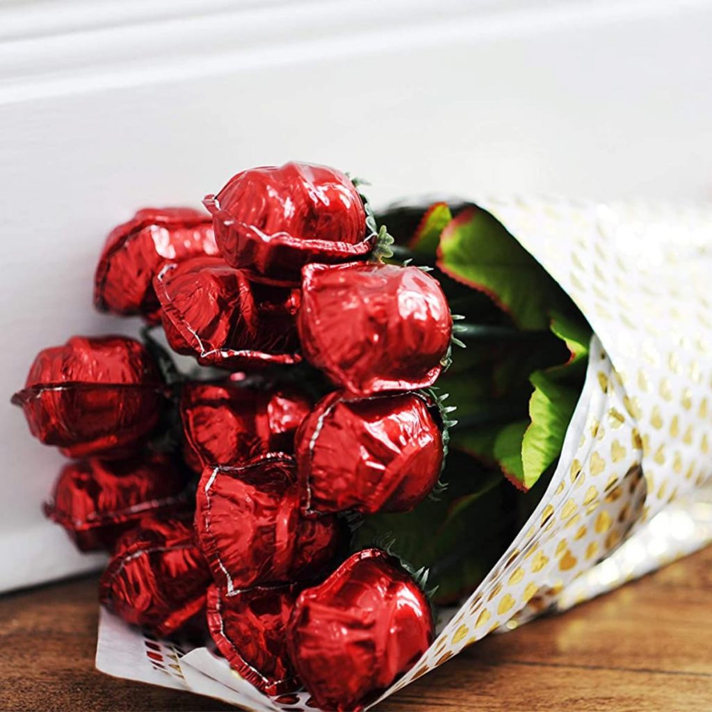 One Dozen Chocolate Roses in Display Box | LorentaNuts.com